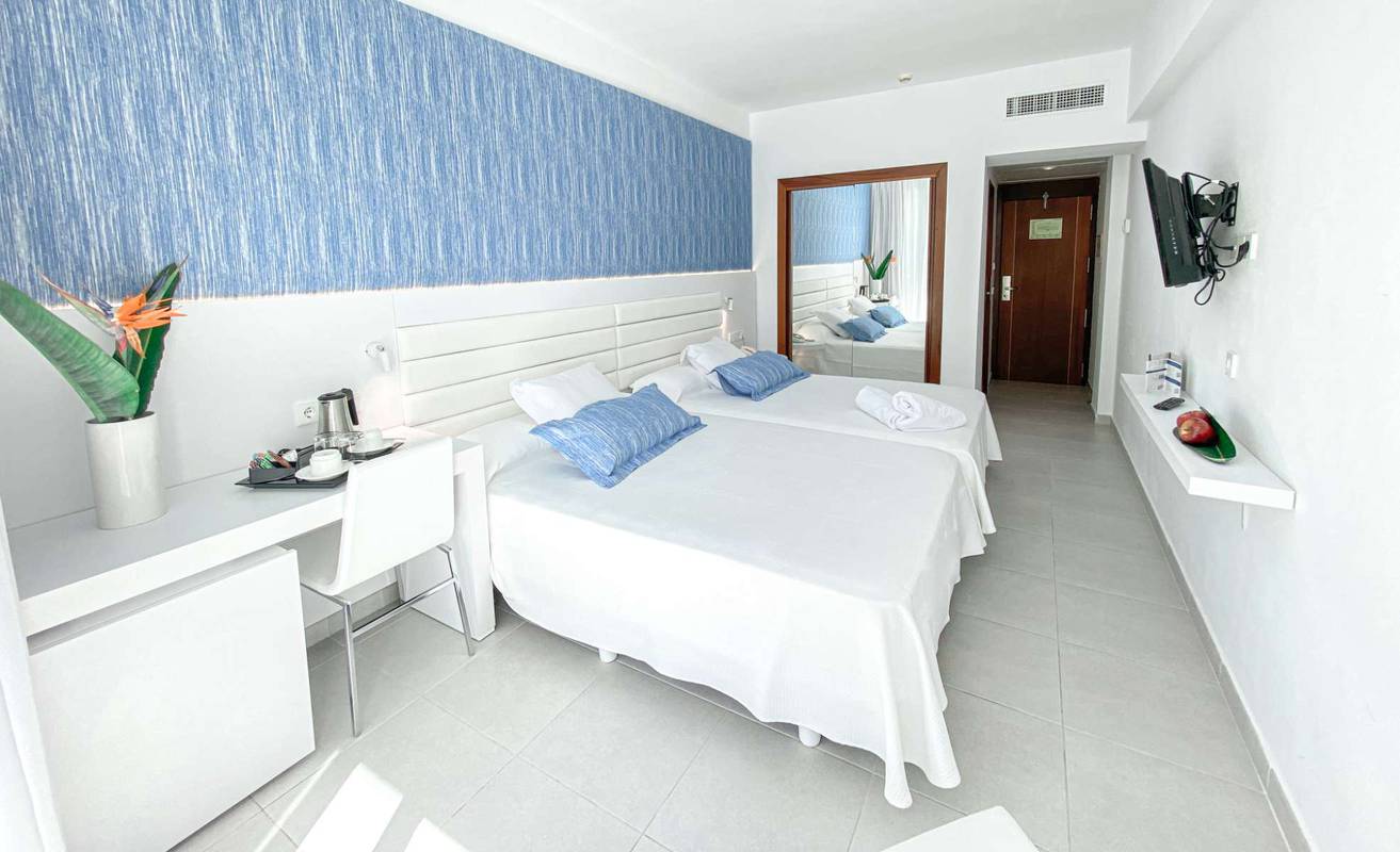 Rooms | Reverence Life Hotel in Santa Ponsa, Official Website
