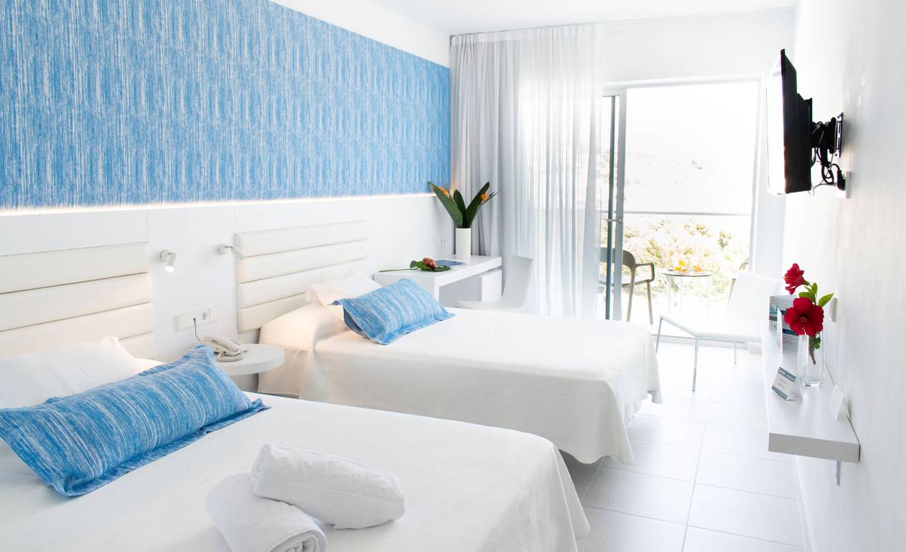 Rooms | Reverence Life Hotel in Santa Ponsa, Official Website