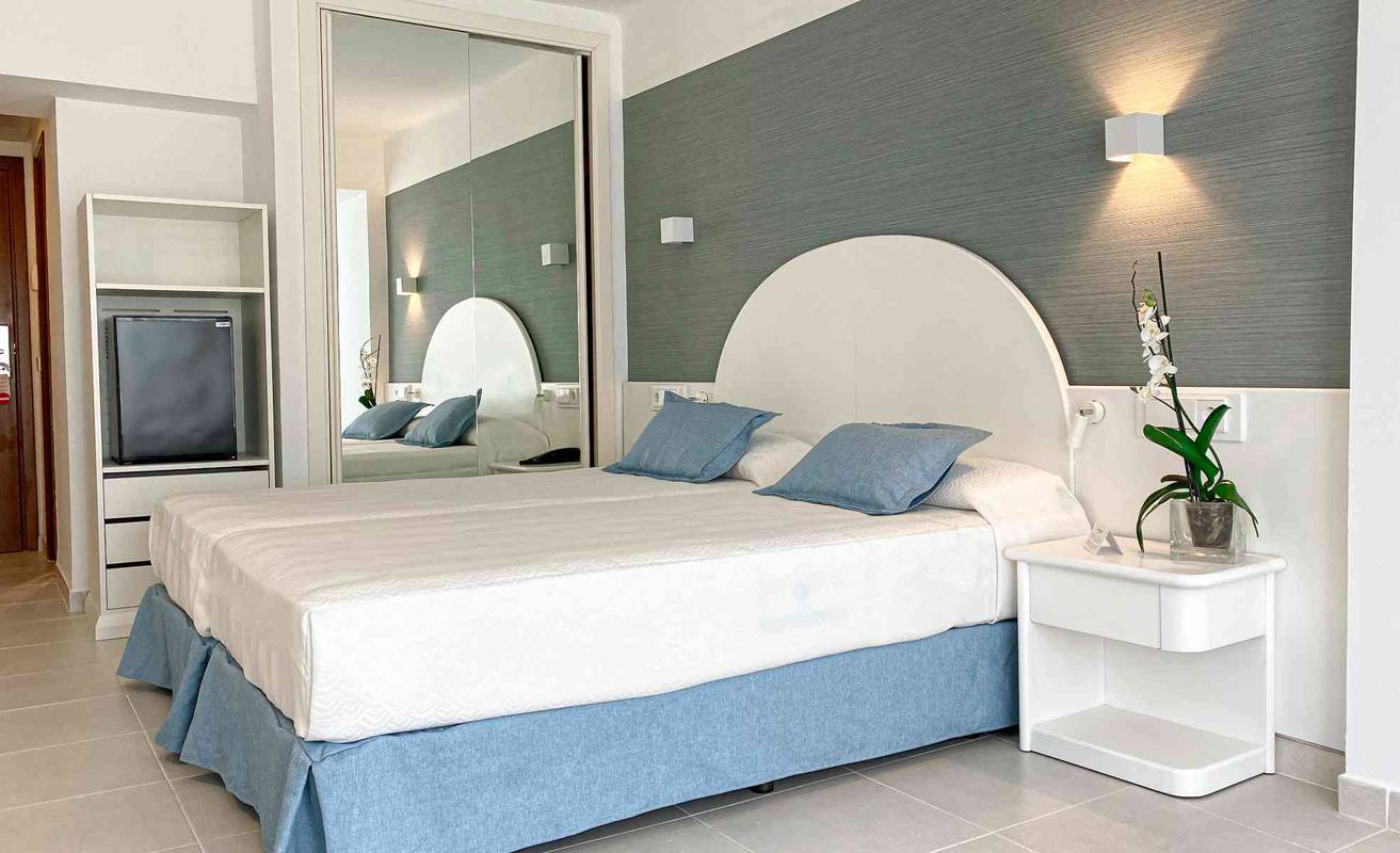 Rooms | Reverence Life Hotel in Santa Ponsa, Official Website