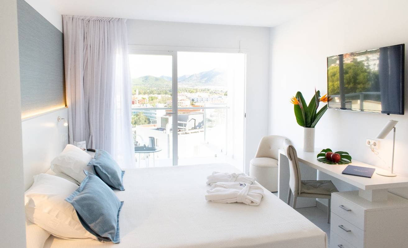 Rooms | Reverence Life Hotel in Santa Ponsa, Official Website