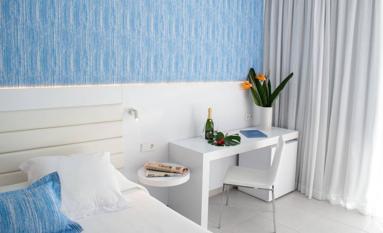 Rooms | Reverence Life Hotel in Santa Ponsa, Official Website