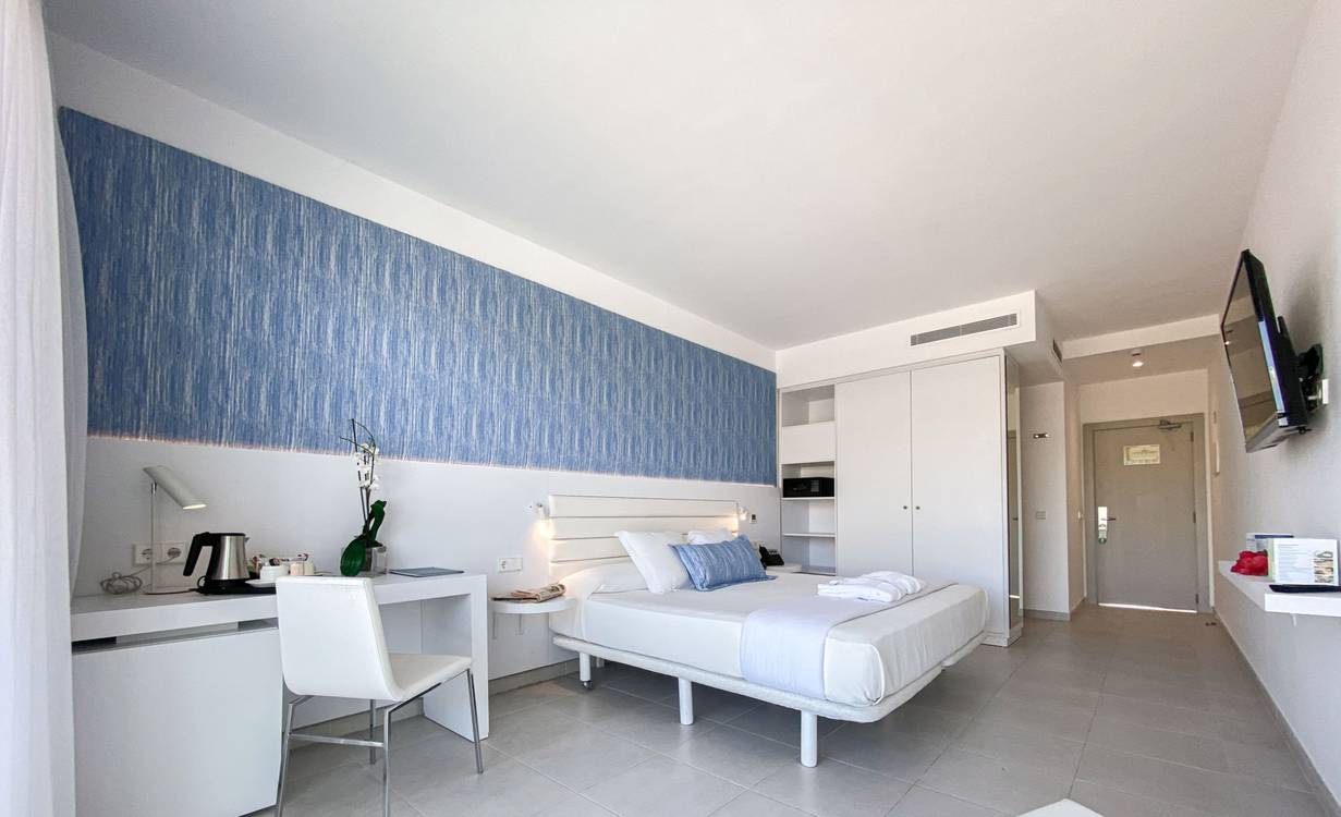 PREMIUM ROOM WITH SIDE SEA VIEW | Reverence Life Hotel in Santa Ponsa ...