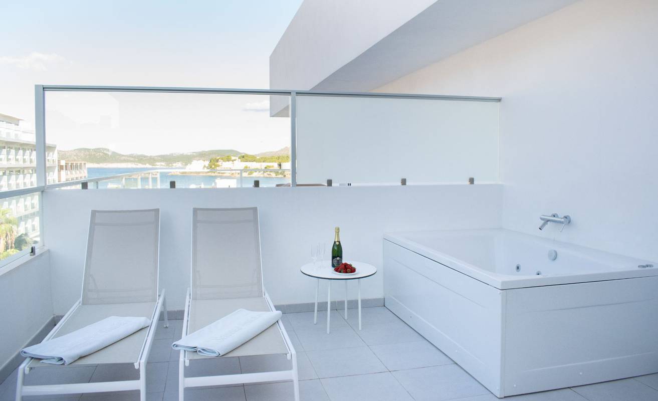 Rooms | Reverence Life Hotel in Santa Ponsa, Official Website