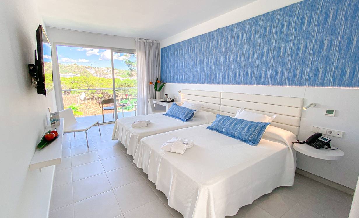 PREMIUM ROOM WITH SIDE SEA VIEW | Reverence Life Hotel in Santa Ponsa ...