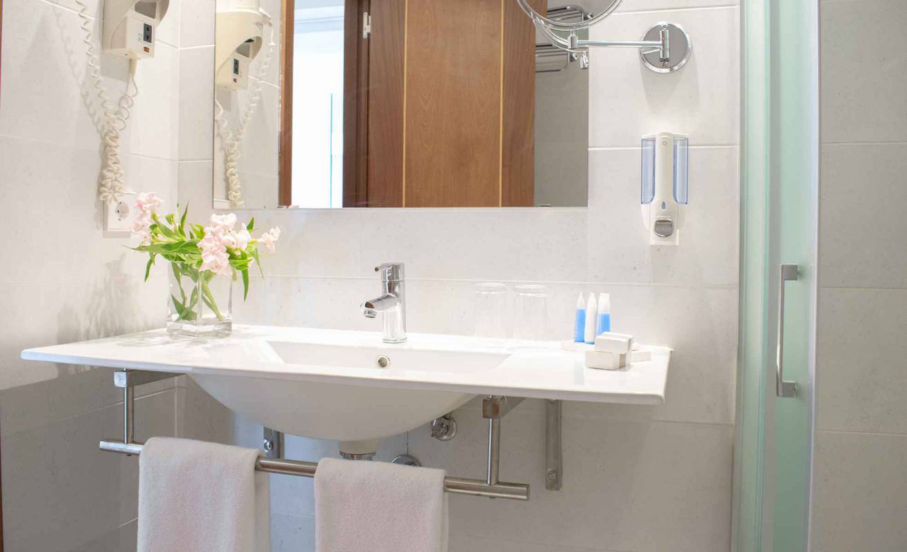 Rooms | Reverence Life Hotel in Santa Ponsa, Official Website