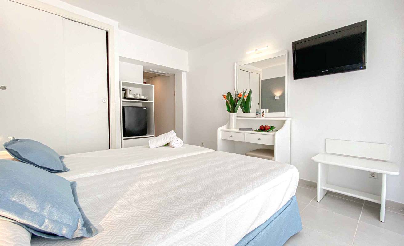 Rooms | Reverence Life Hotel in Santa Ponsa, Official Website