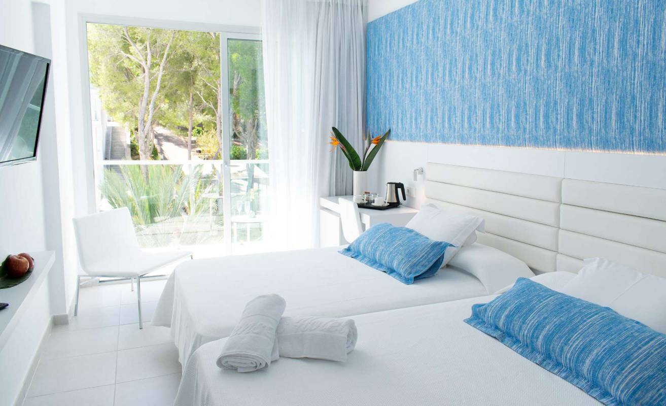 Rooms | Reverence Life Hotel in Santa Ponsa, Official Website
